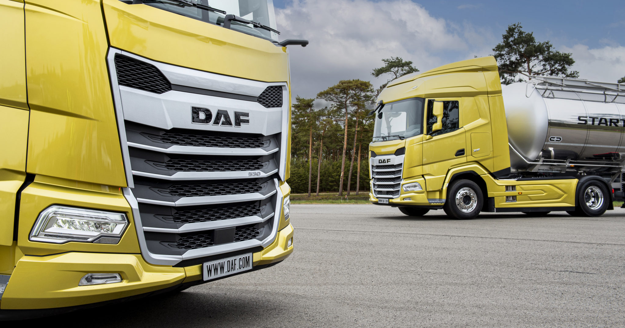 03-The-New-Generation-DAF-trucks-2021-XGplus-left-and-XF-right - Soveca